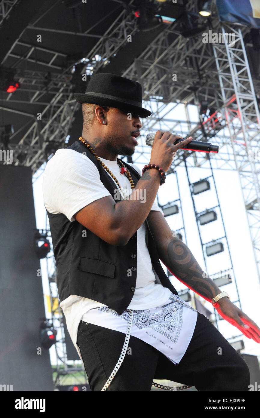 Singer Ne-Yo performs a live concert at the 2015 KIIS FM Wango Tango at ...