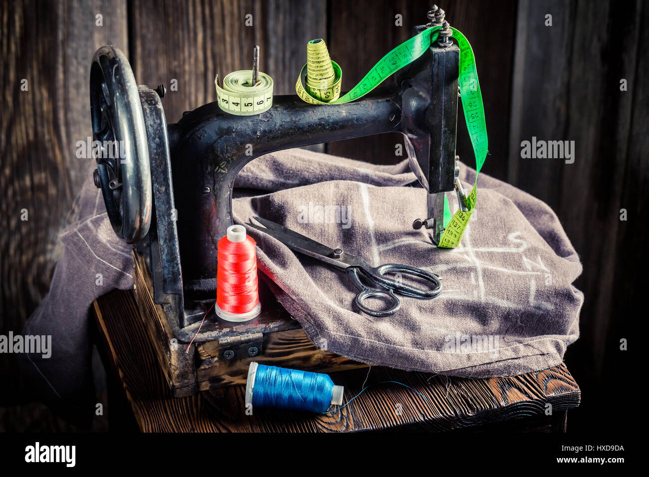 Tailor machine with needle, threads and tailor tape Stock Photo - Alamy
