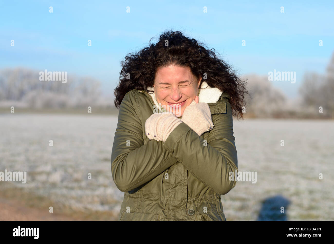 Woman shivering hi-res stock photography and images - Alamy