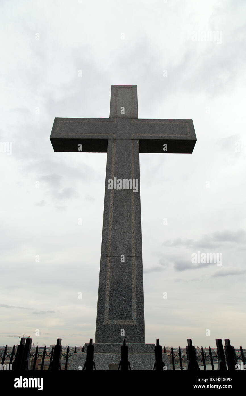 Cross over Budapest Stock Photo - Alamy
