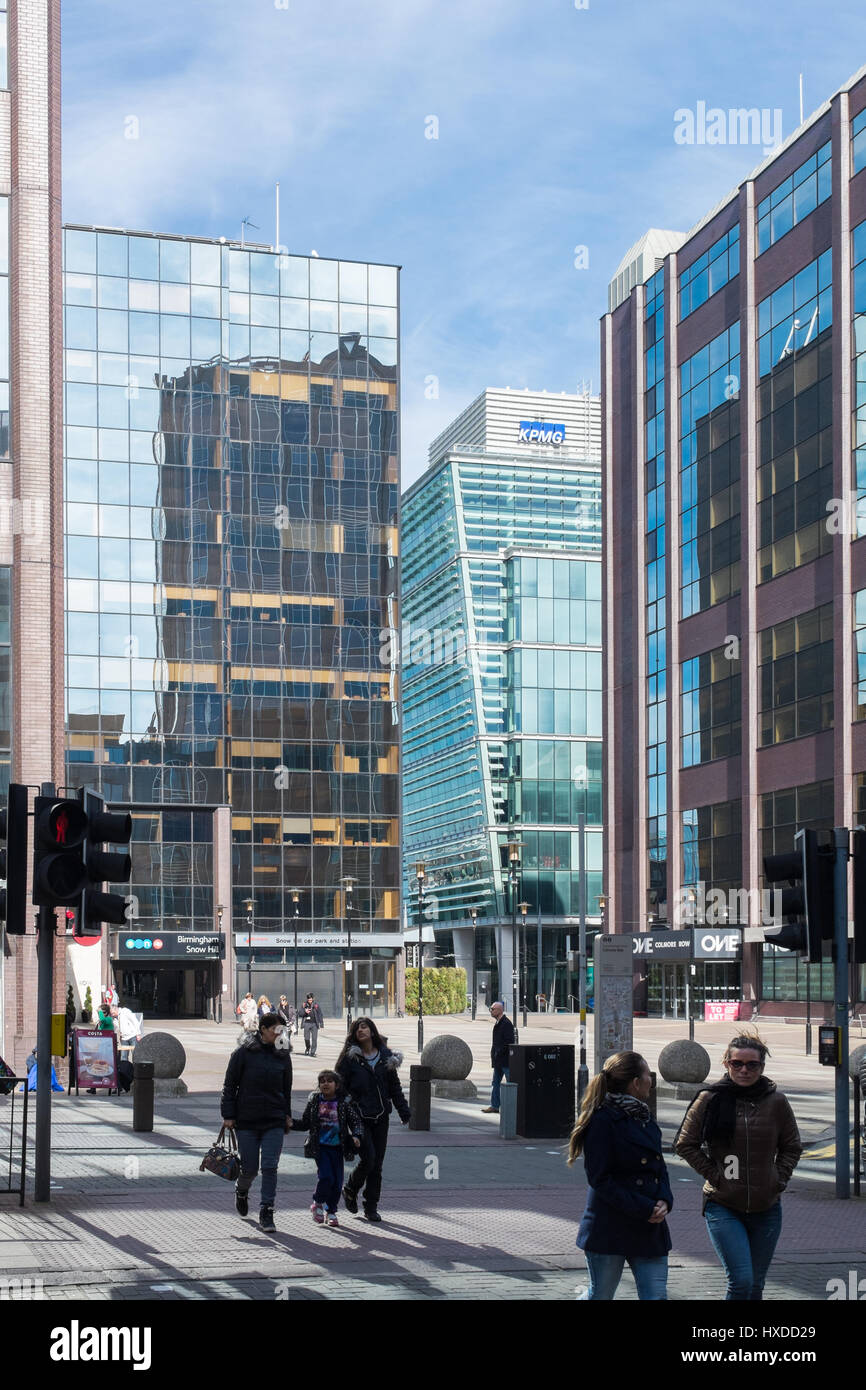 Row of office buildings hi-res stock photography and images - Alamy