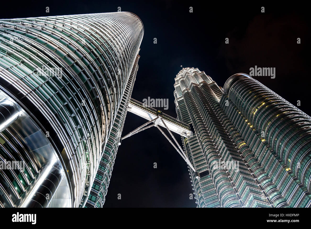 Petronas towers bridge hi-res stock photography and images - Alamy
