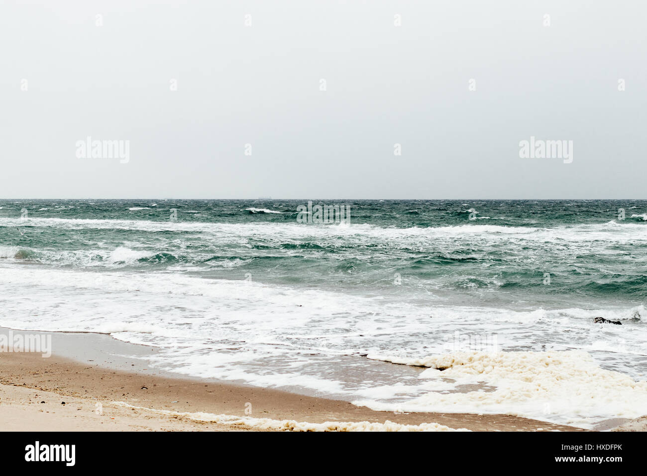 Minimal windy landscape hi-res stock photography and images - Alamy