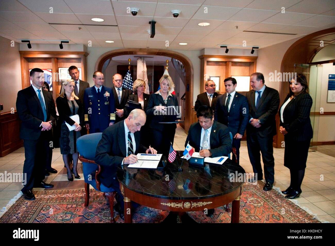 Homeland security signs hi-res stock photography and images - Alamy