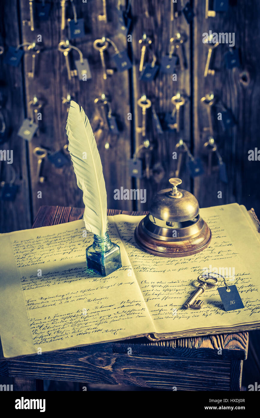 Old hotel reception room key hi-res stock photography and images - Alamy
