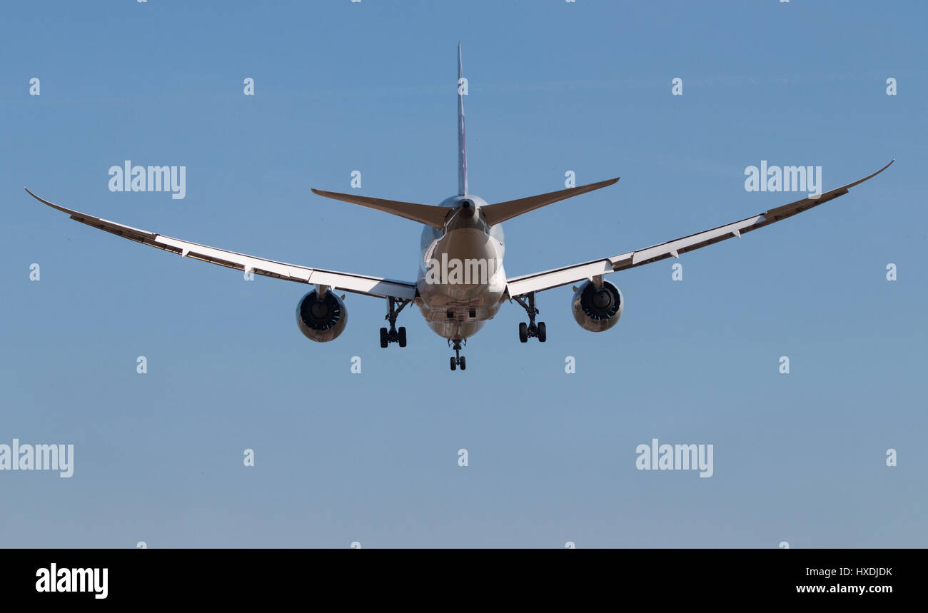 Boeing 787 jet High Resolution Stock Photography and Images - Alamy