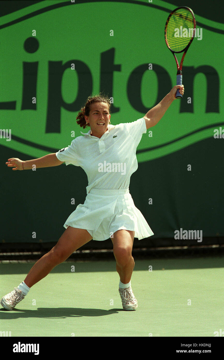 Gala leon garcia hi-res stock photography and images - Alamy