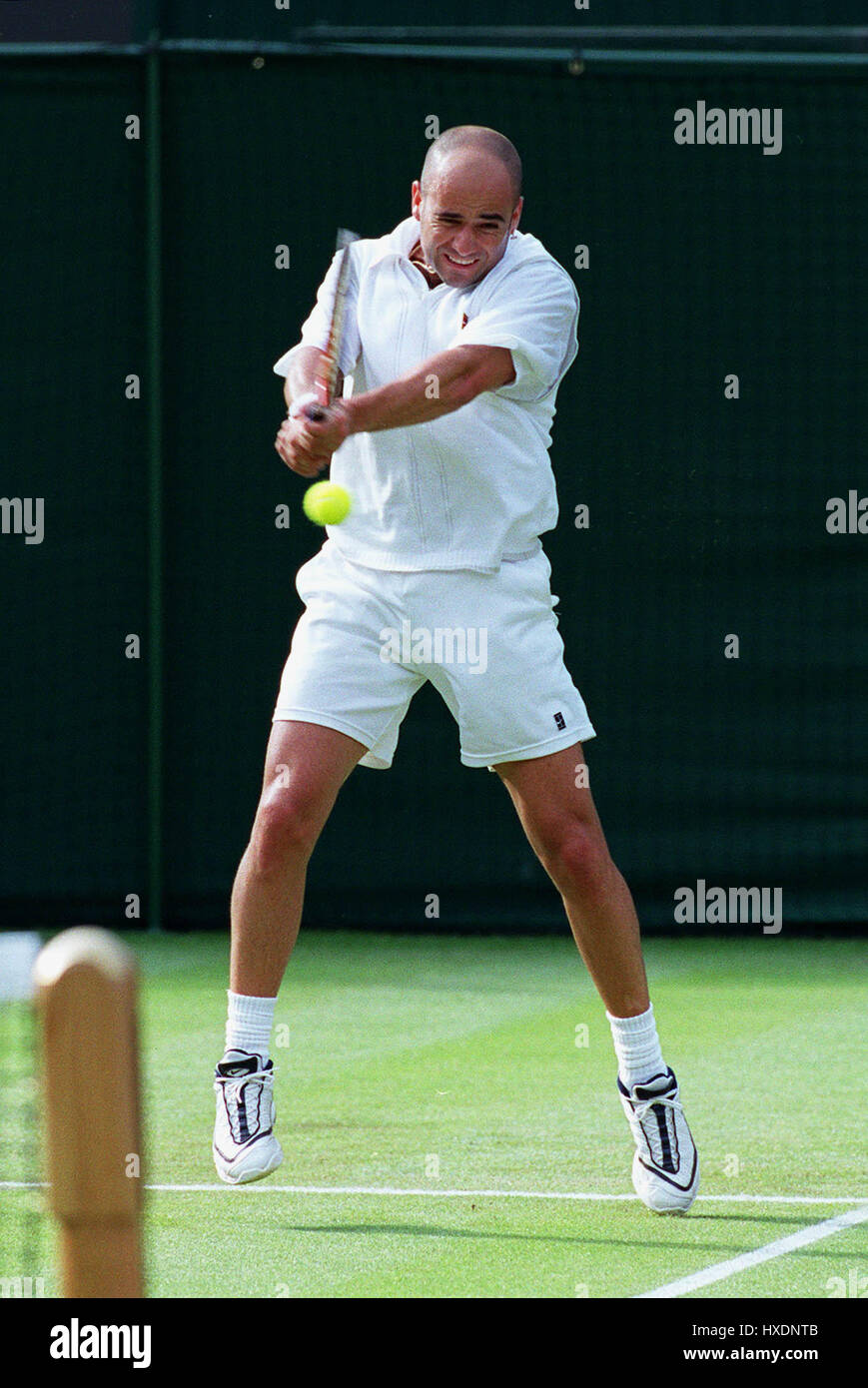 ANDRE AGASSI WIMBLEDON 1999 22 June 1999 Stock Photo - Alamy