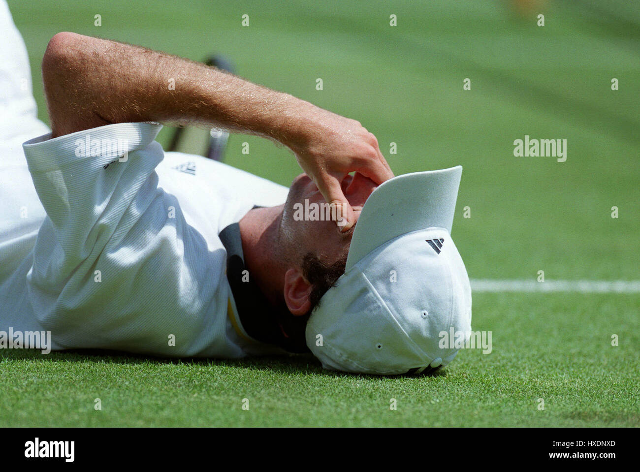 JAMIE DELGADO WIMBLEDON 1999 25 June 1999 Stock Photo - Alamy