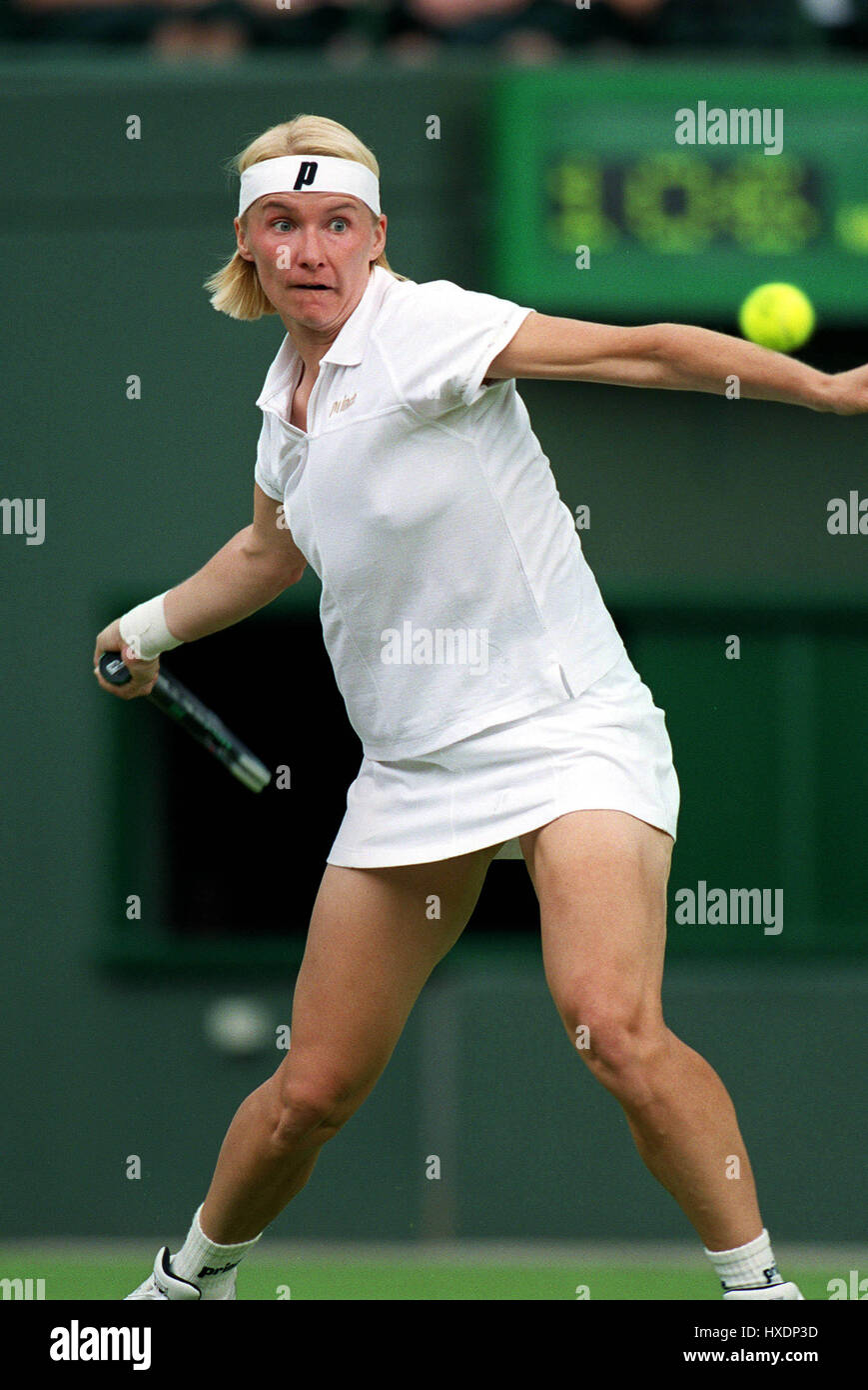 JANA NOVOTNA WIMBLEDON 1999 25 June 1999 Stock Photo - Alamy