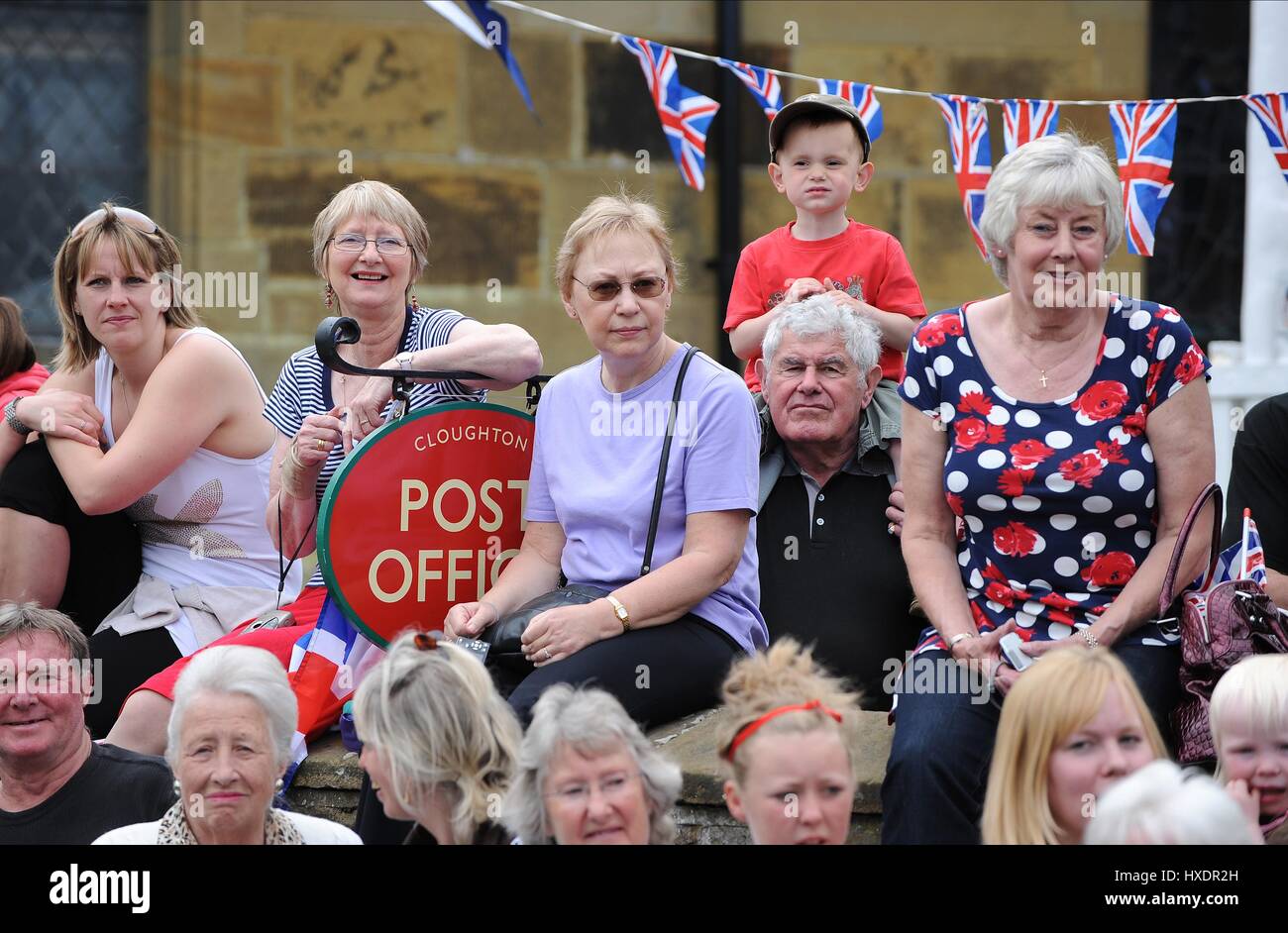 CROWD AWAIT QUEEN ELIZABETH II CLOUGHTON SCARBOROUGH 20 May 2010 ...