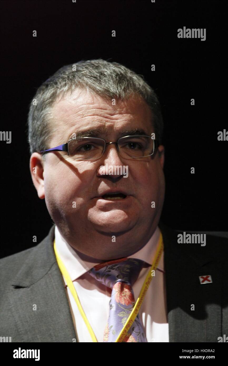 JON GAUNT RADIO PRESENTER 05 March 2011 THE SPA COMPLEX SCARBOROUGH ...