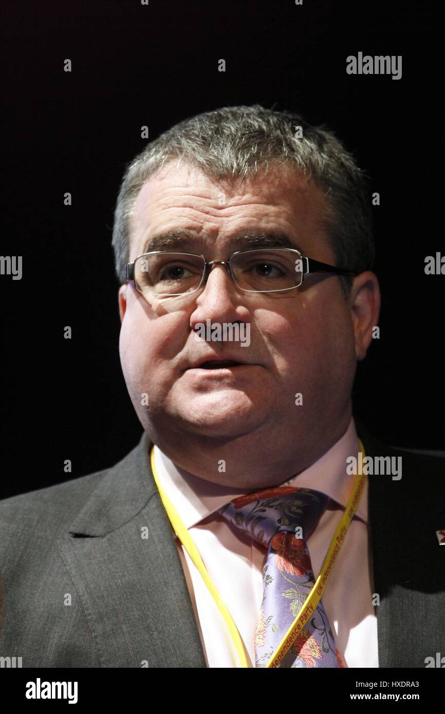 JON GAUNT RADIO PRESENTER 05 March 2011 THE SPA COMPLEX SCARBOROUGH ...