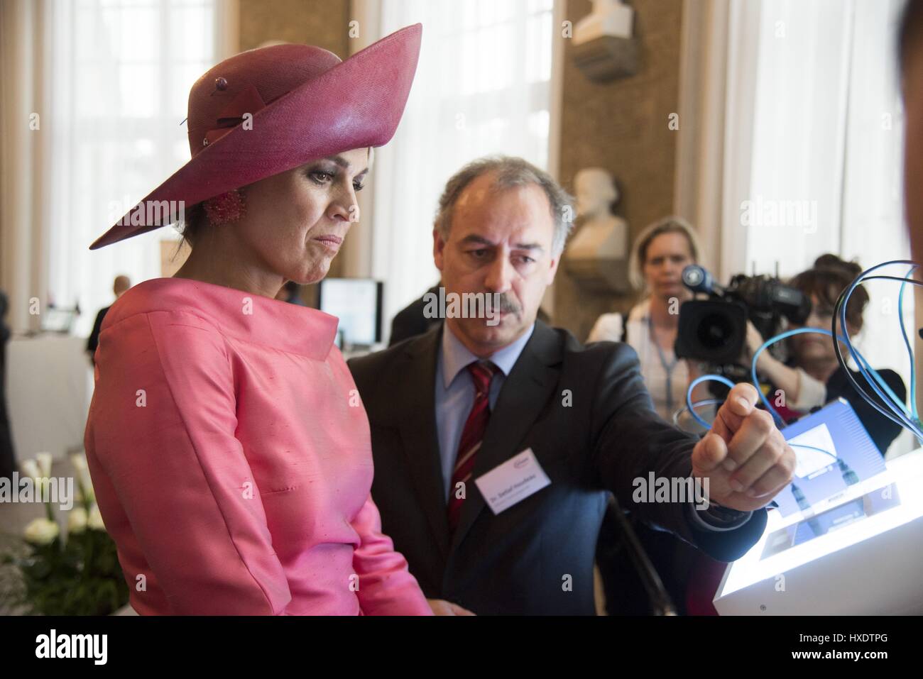 April máxima hi-res stock photography and images - Alamy