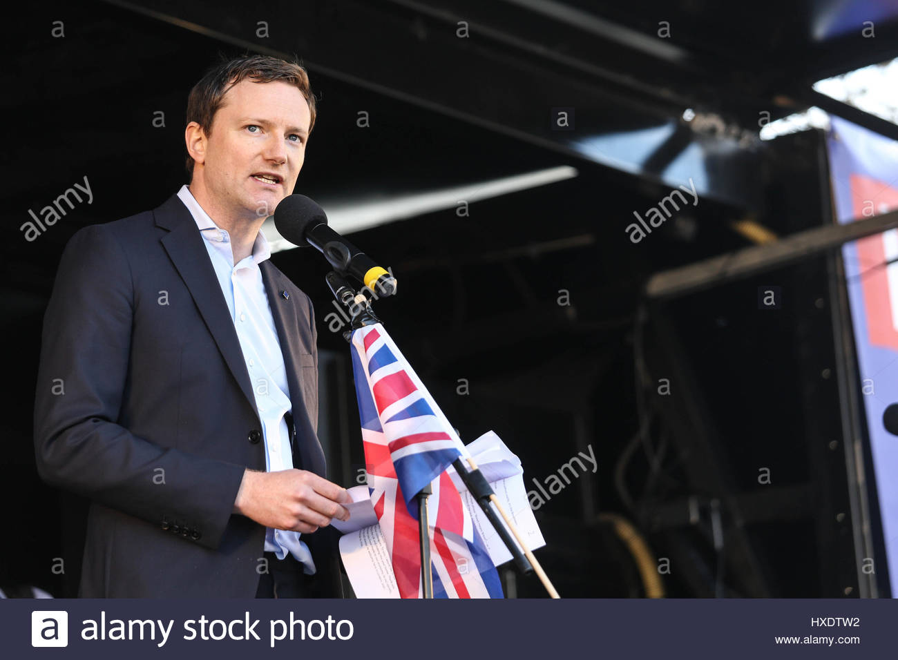 Oratorical pose hi-res stock photography and images - Alamy