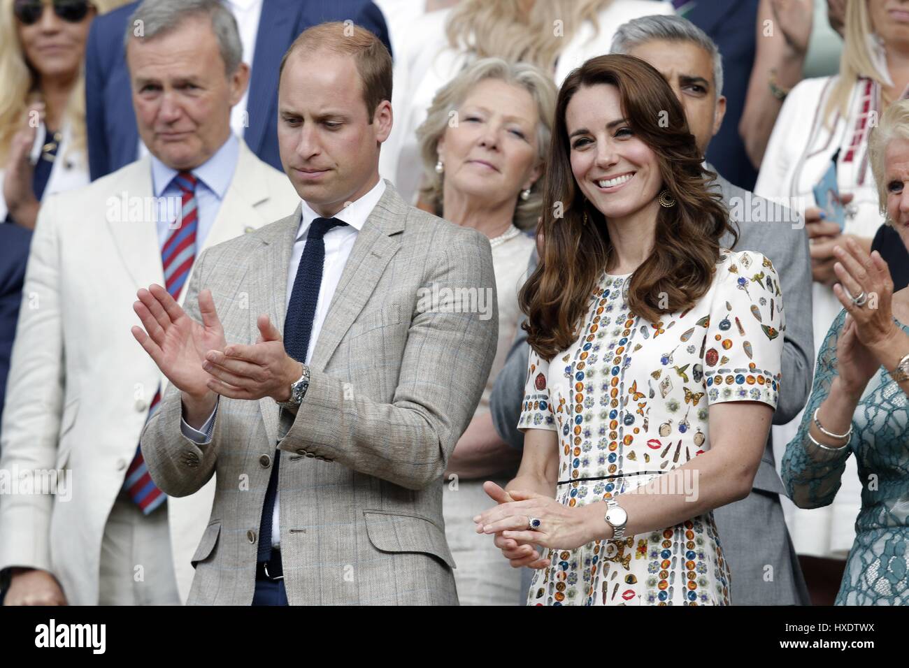 Duchess cambridge wimbledon final hi-res stock photography and images ...