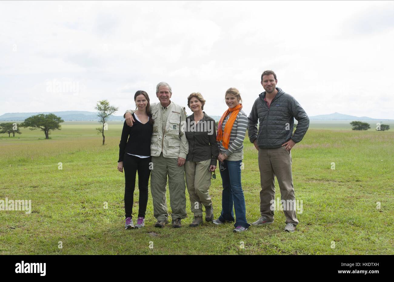BARBARA BUSH GEORGE W. BUSH LAURA BUSH JENNA BUSH HAGER & HENRY CHASE ...