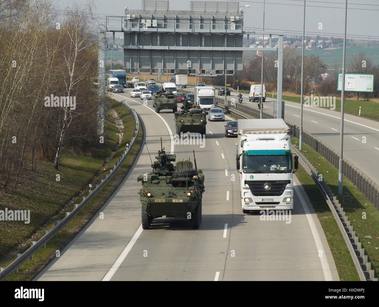U s british military convoy hi-res stock photography and images - Alamy