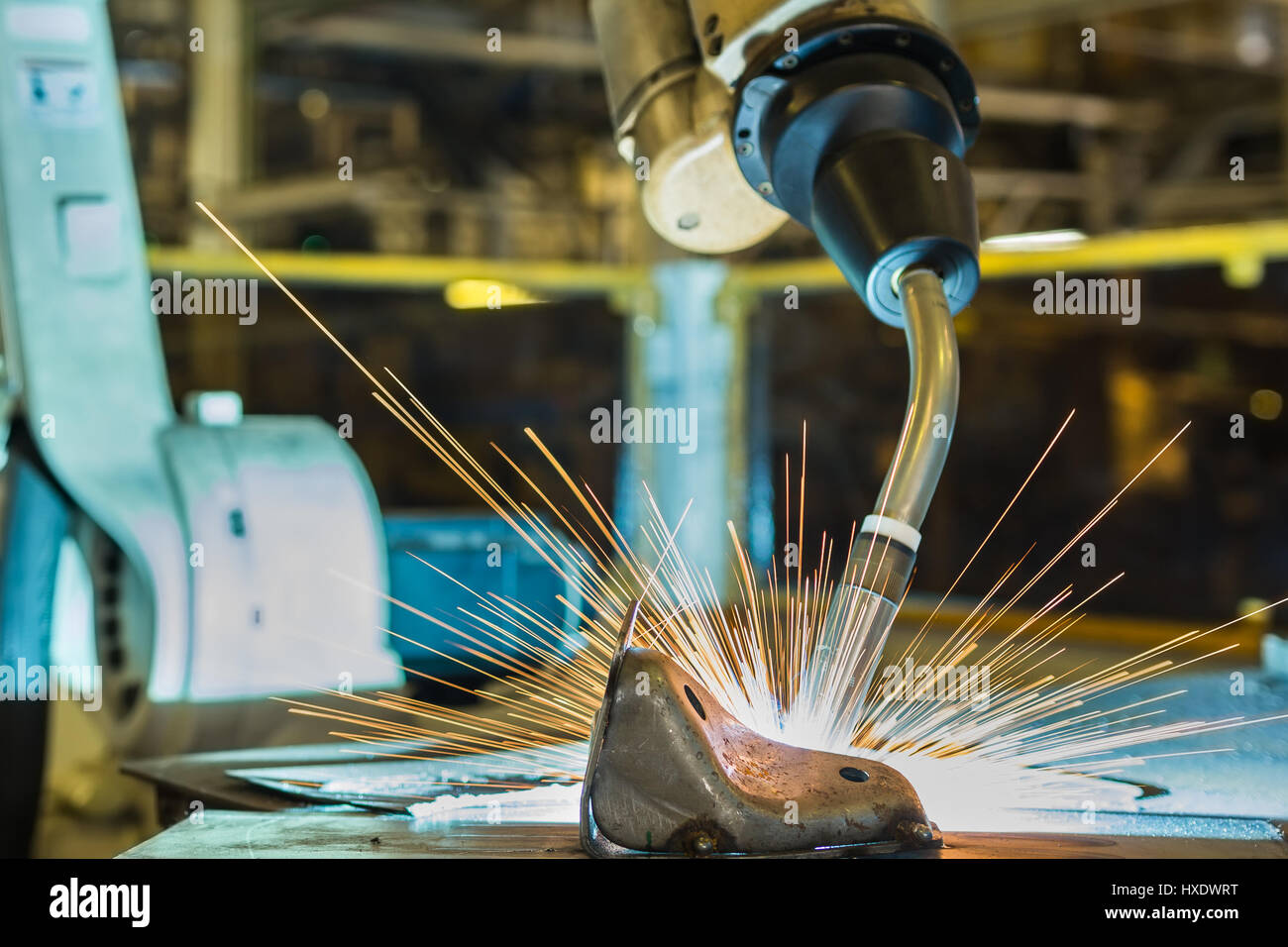 Welding robot plant close up hi-res stock photography and images - Alamy
