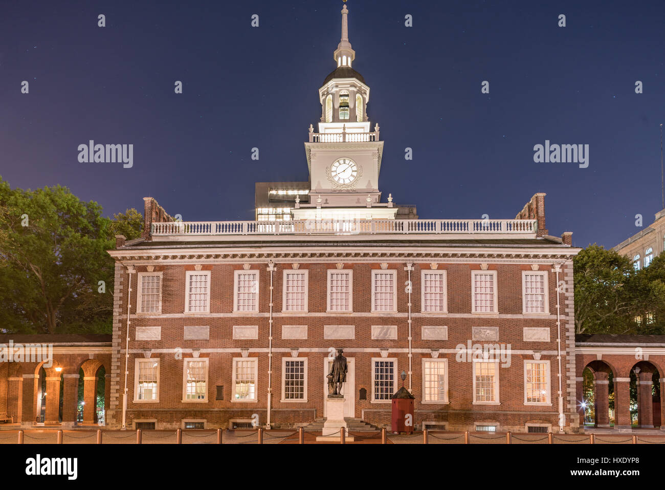 Philadelphia independence hall hi-res stock photography and images - Alamy