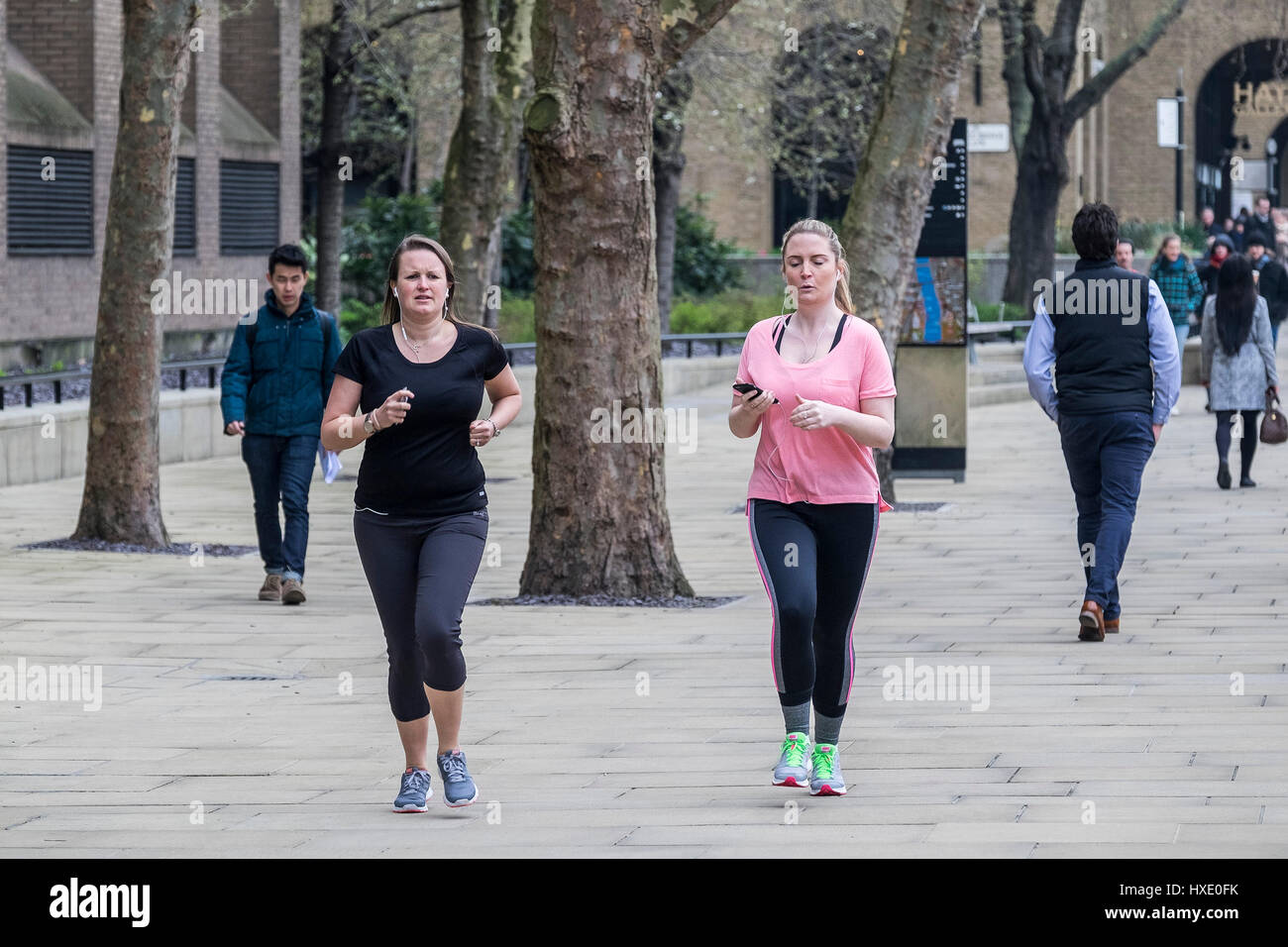 Women jogging running exercising hi-res stock photography and images ...