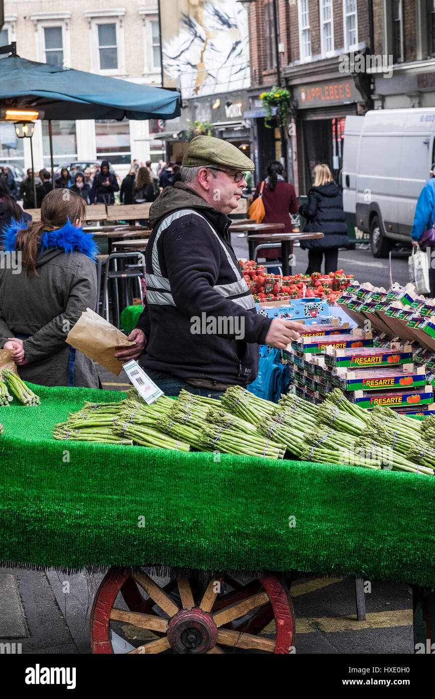 Borough Market Trader Stall Display; Fruit Asparagus Street London ...