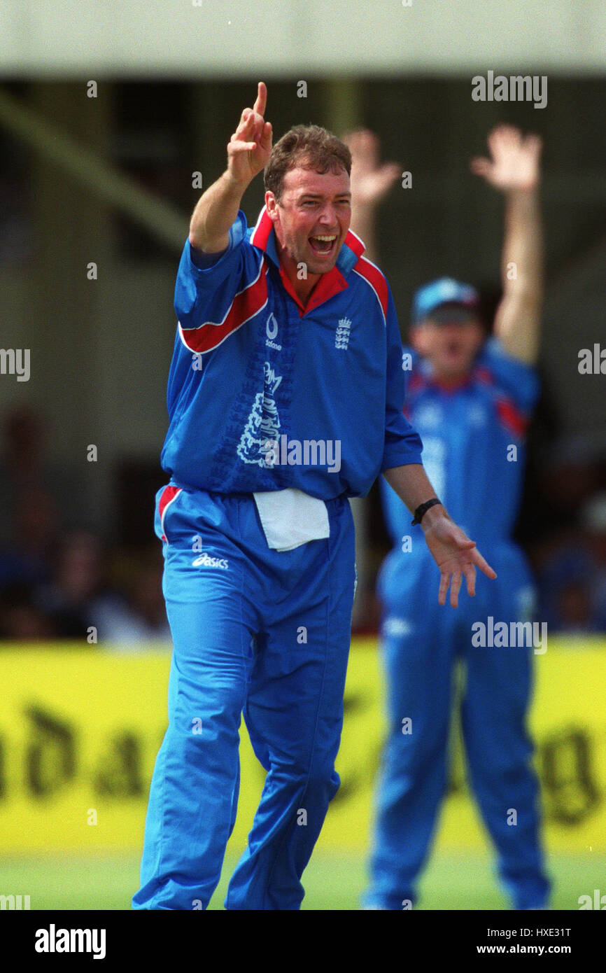 Angus fraser hi-res stock photography and images - Alamy