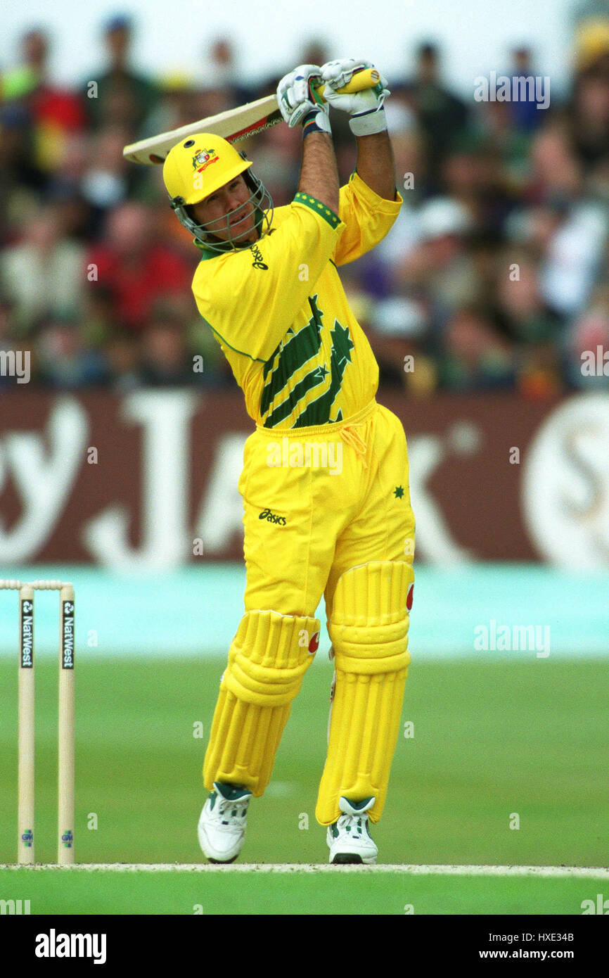 RICKY PONTING AUSTRALIA & TASMANIA 23 May 1999 Stock Photo - Alamy