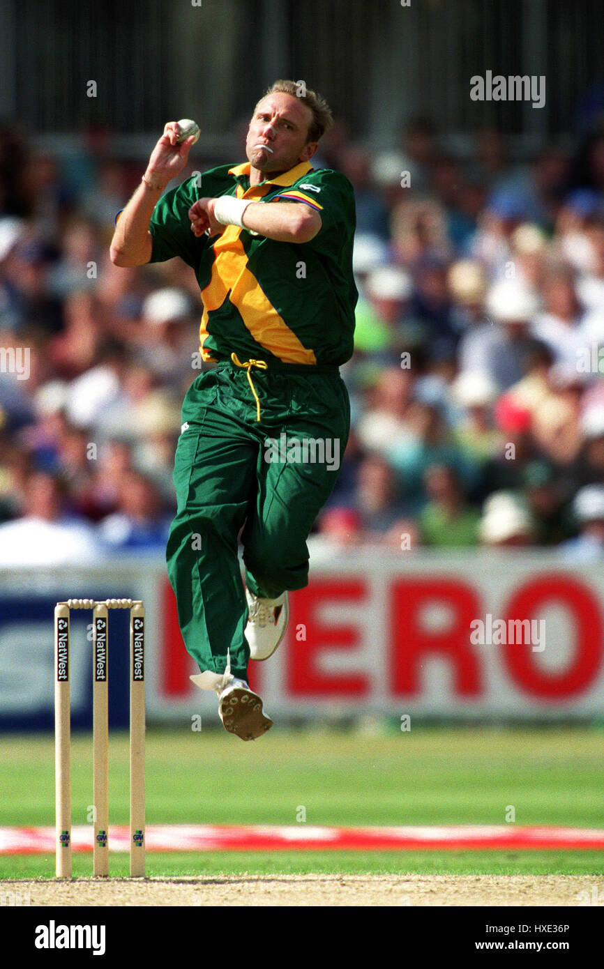 ALLAN DONALD SOUTH AFRICA 22 May 1999 Stock Photo - Alamy