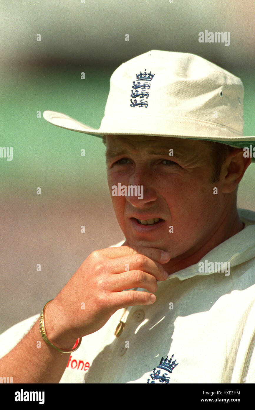 Robert croft of glamorgan ccc hi-res stock photography and images - Alamy