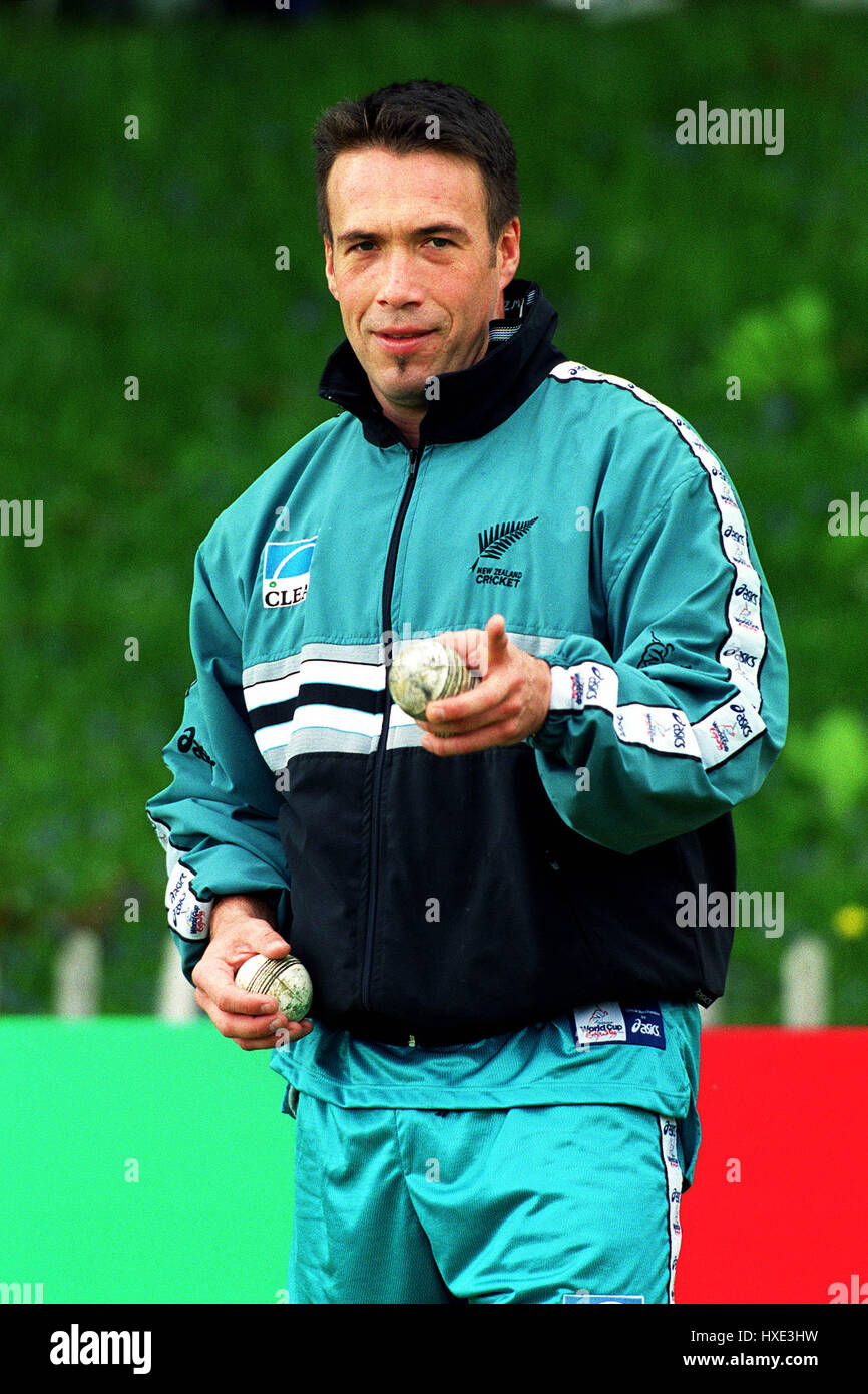 Roger twose hi-res stock photography and images - Alamy