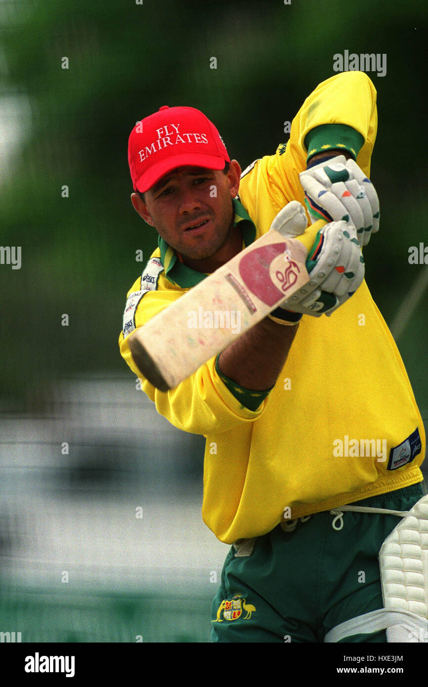 RICKIE PONTING AUSTRALIA & TASMANIA 10 May 1999 Stock Photo - Alamy