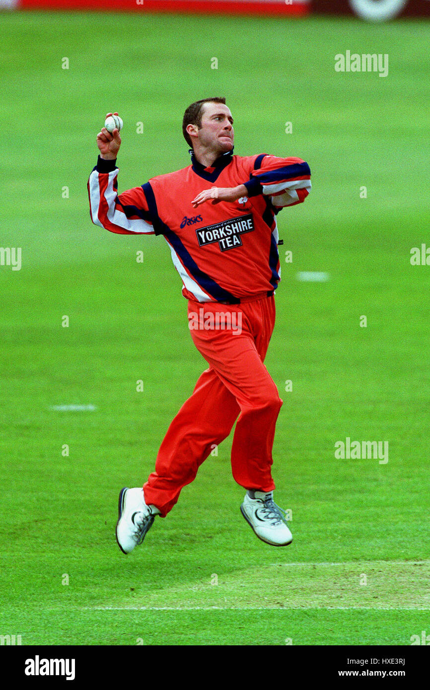 Cricket craig white hi-res stock photography and images - Alamy