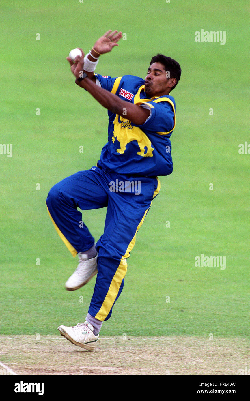 CHAMINDA VAAS SRI LANKA 09 May 1999 Stock Photo - Alamy