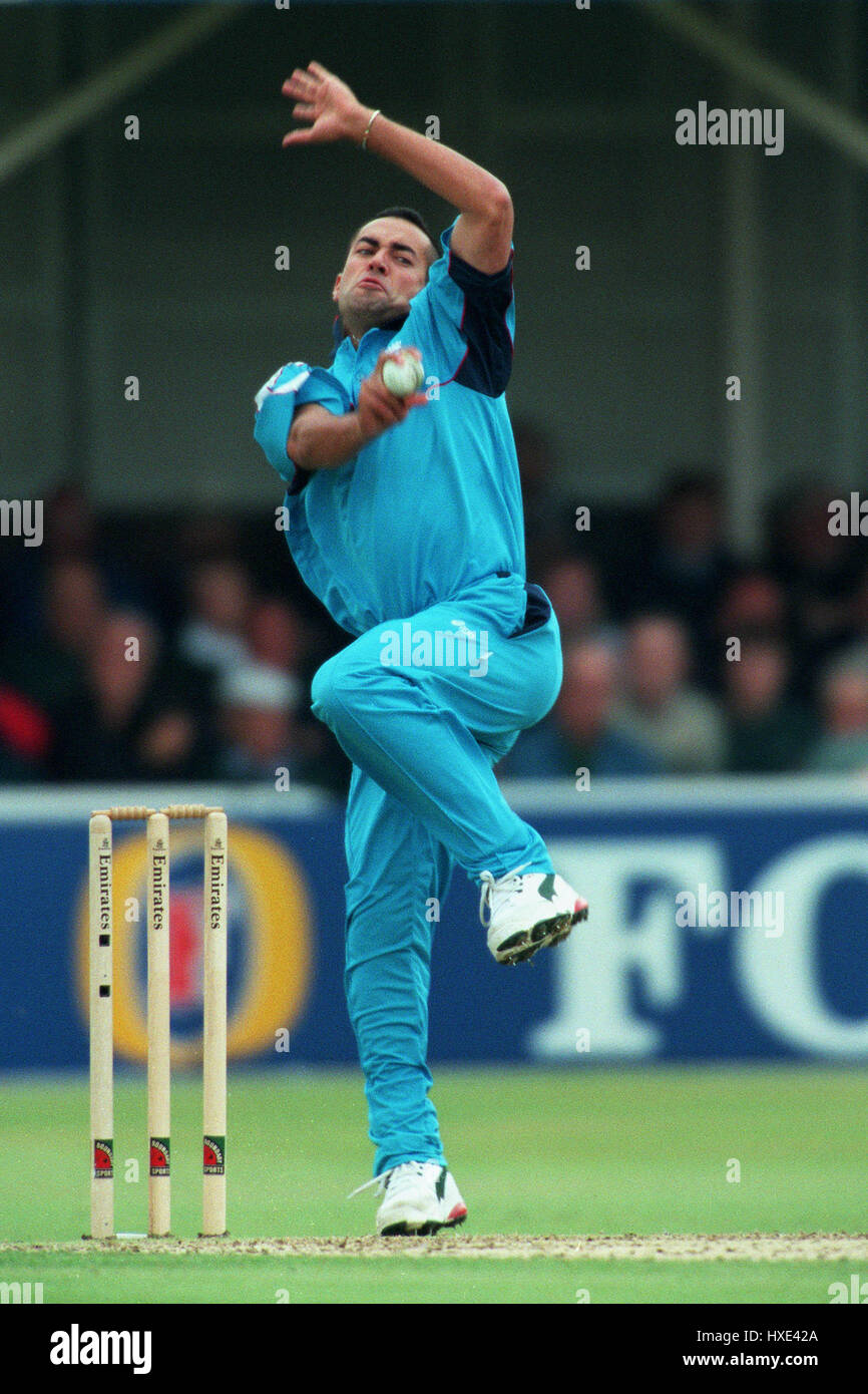 Cricket adam hollioake hi-res stock photography and images - Alamy