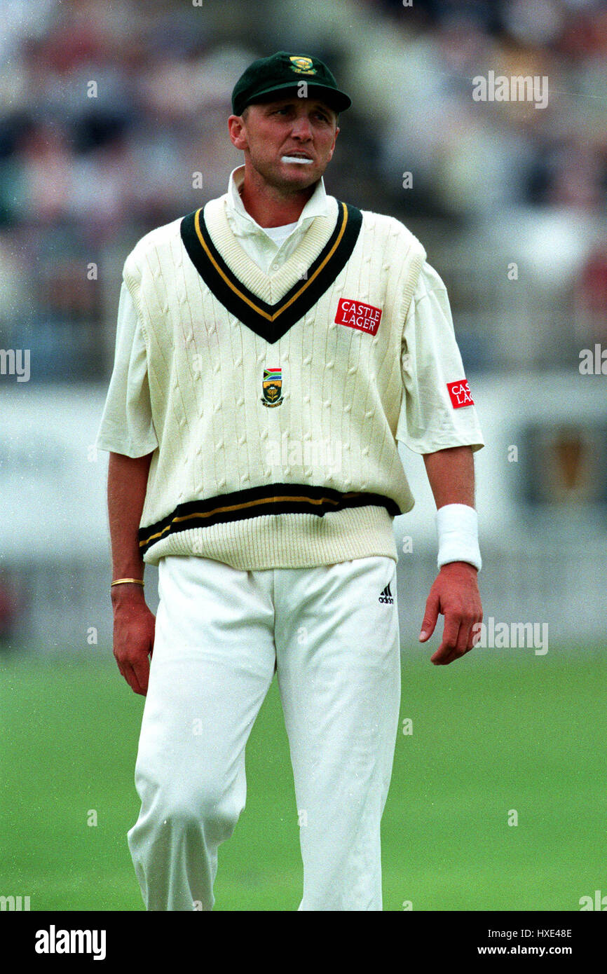 ALLAN DONALD SOUTH AFRICA & FREE STATE 16 June 1998 Stock Photo - Alamy