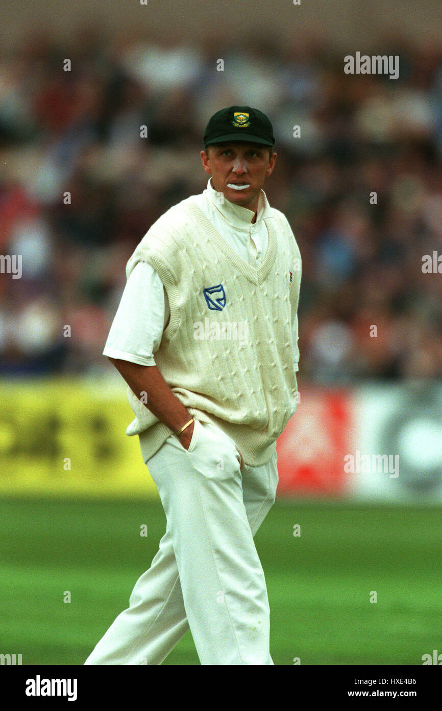 ALLAN DONALD SOUTH AFRICA & FREE STATE 27 May 1998 Stock Photo - Alamy