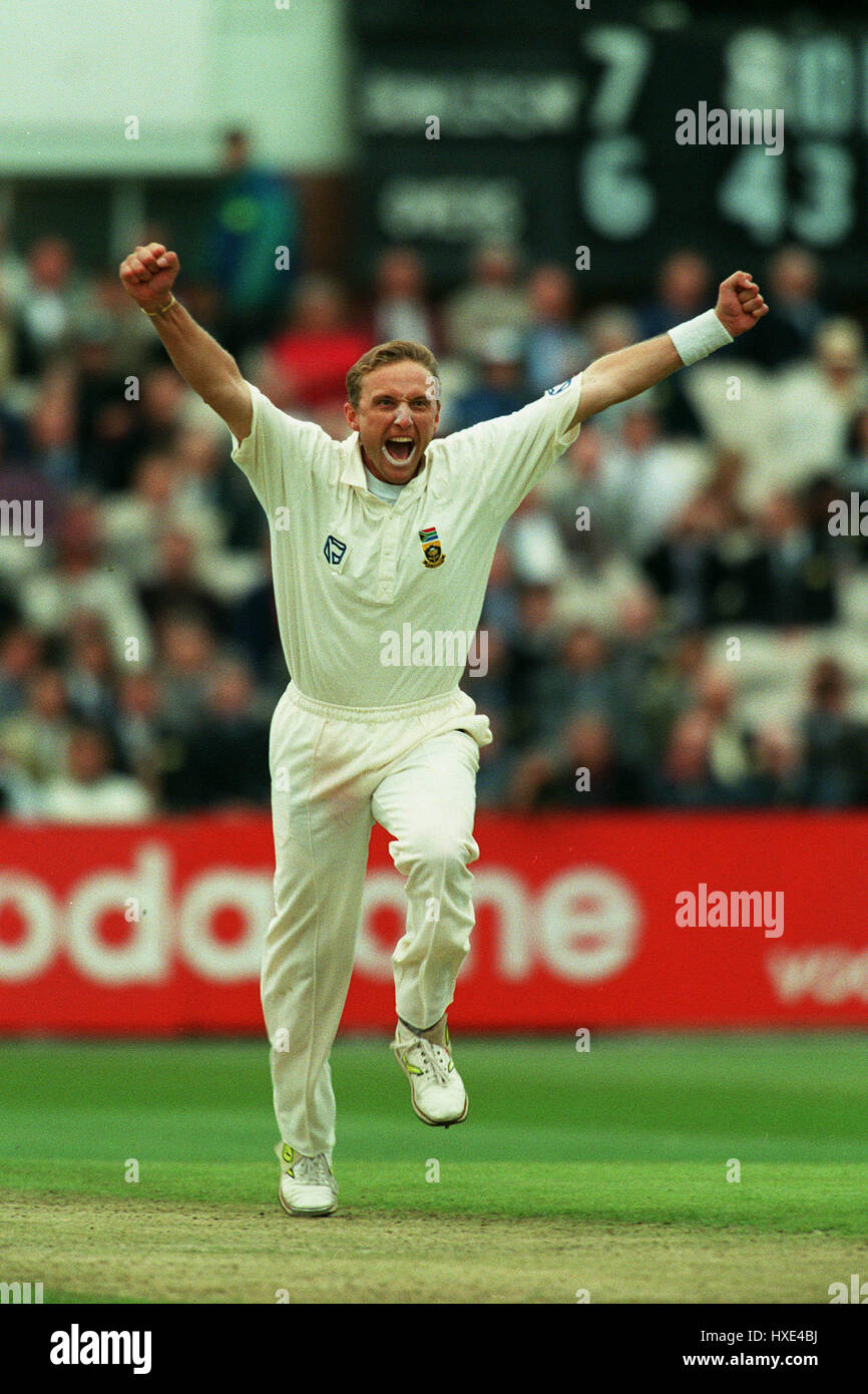ALLAN DONALD SOUTH AFRICA & FREE STATE 27 May 1998 Stock Photo - Alamy