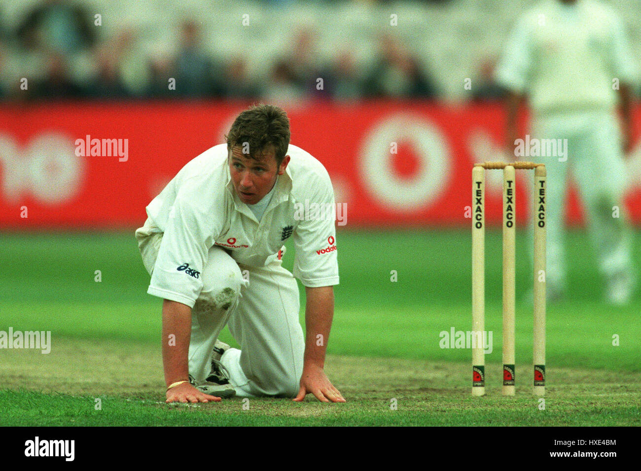 ROBERT CROFT ENGLAND & GLAMORGAN CCC 27 May 1998 Stock Photo - Alamy