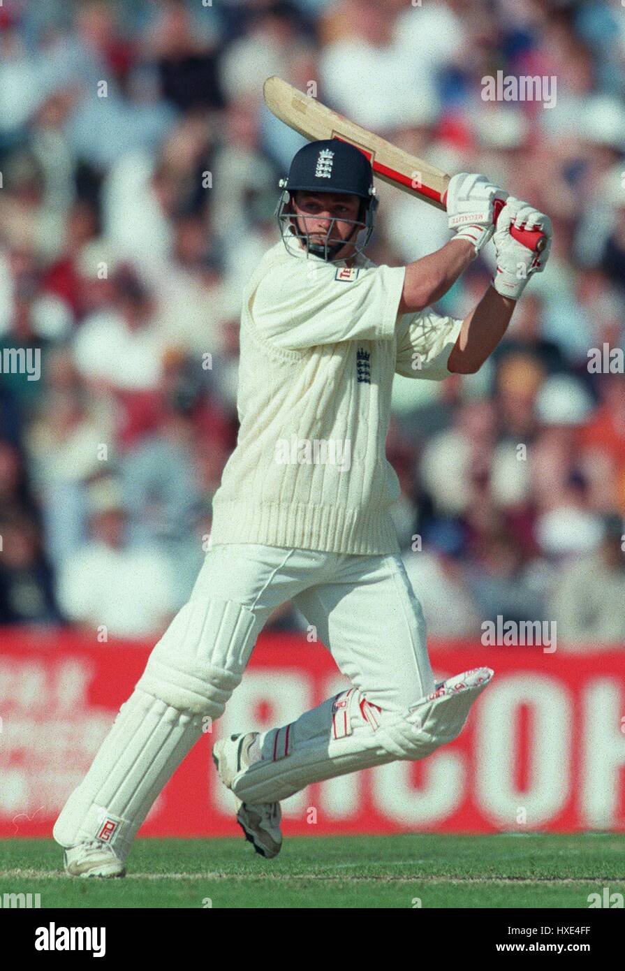 GRAHAM LLOYD ENGLAND & LANCASHIRE CCC 29 May 1997 Stock Photo - Alamy