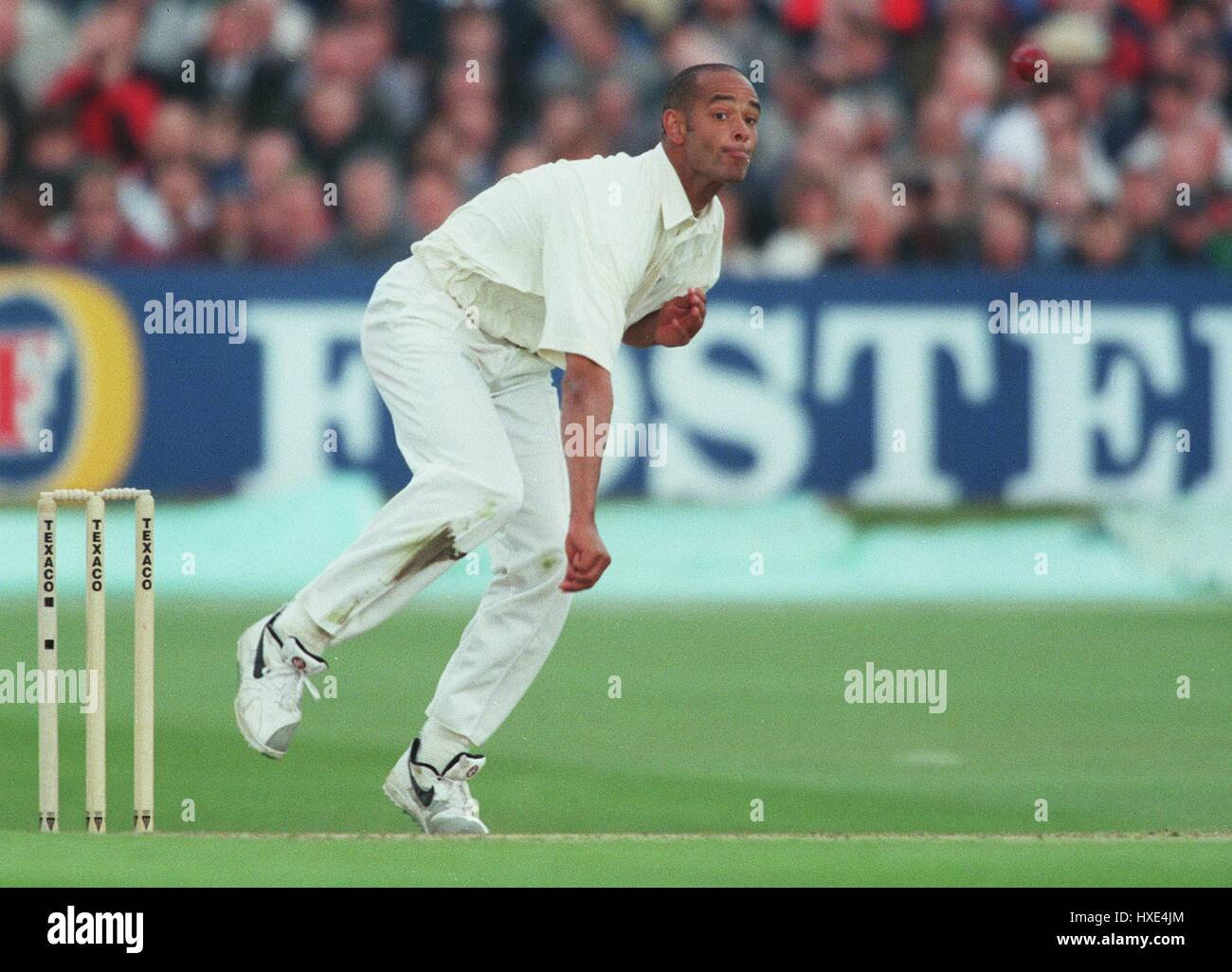 Cricket headley hi-res stock photography and images - Alamy