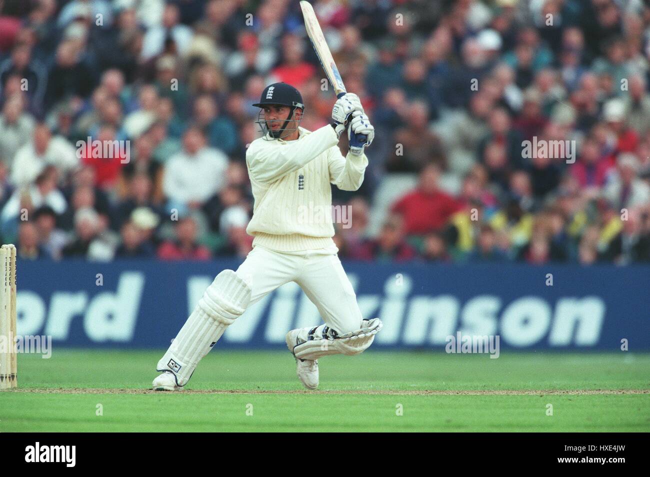 ADAM HOLLIOAKE ENGLAND & SURREY CCC 23 May 1997 Stock Photo - Alamy