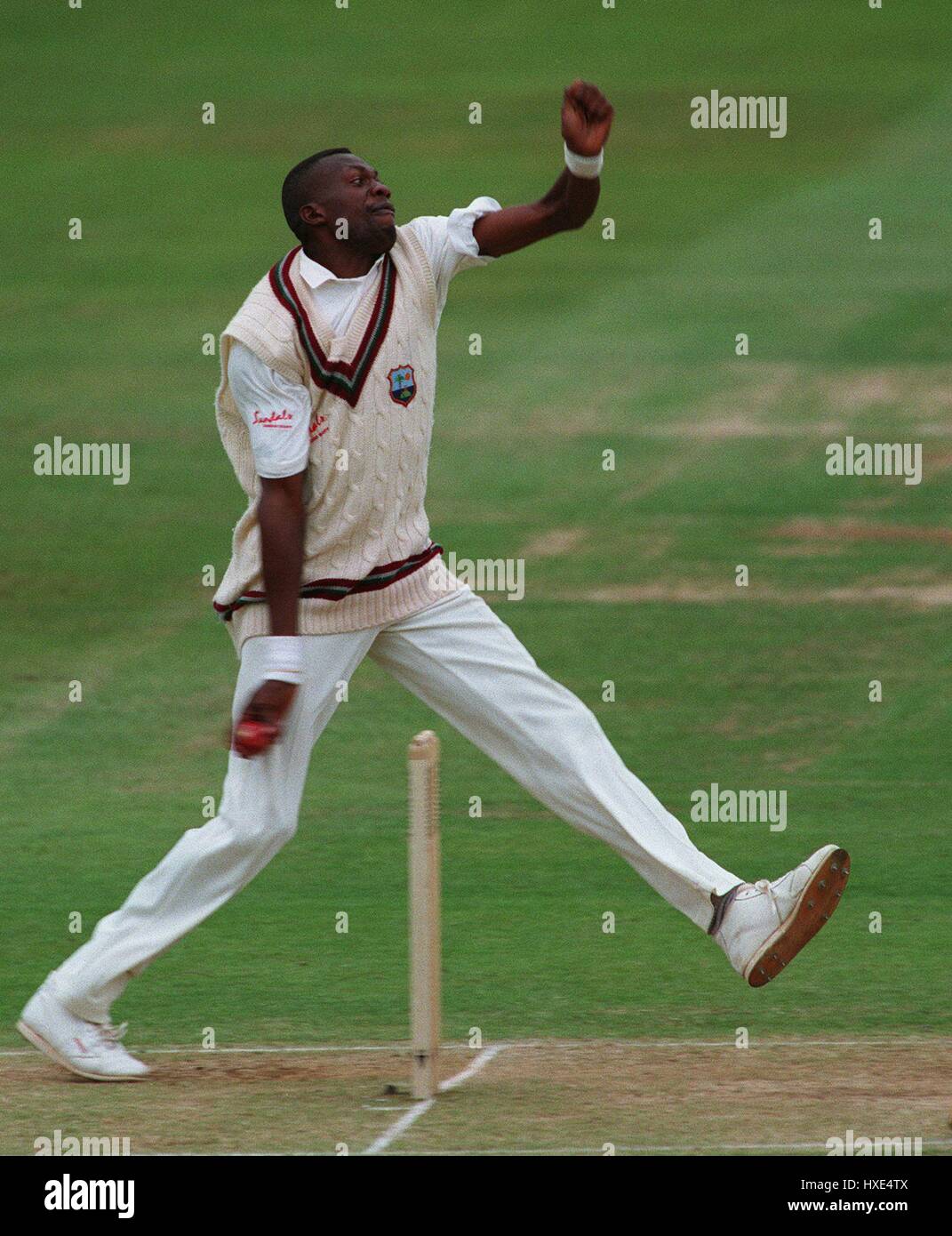 Curtly ambrose hi-res stock photography and images - Alamy