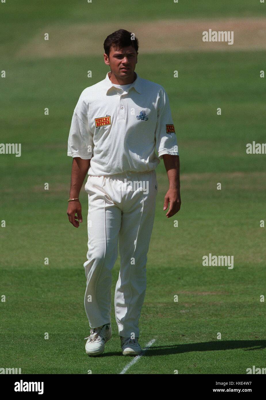 MARK RAMPRAKASH ENGLAND & MIDDLESEX CCC 26 June 1995 Stock Photo - Alamy
