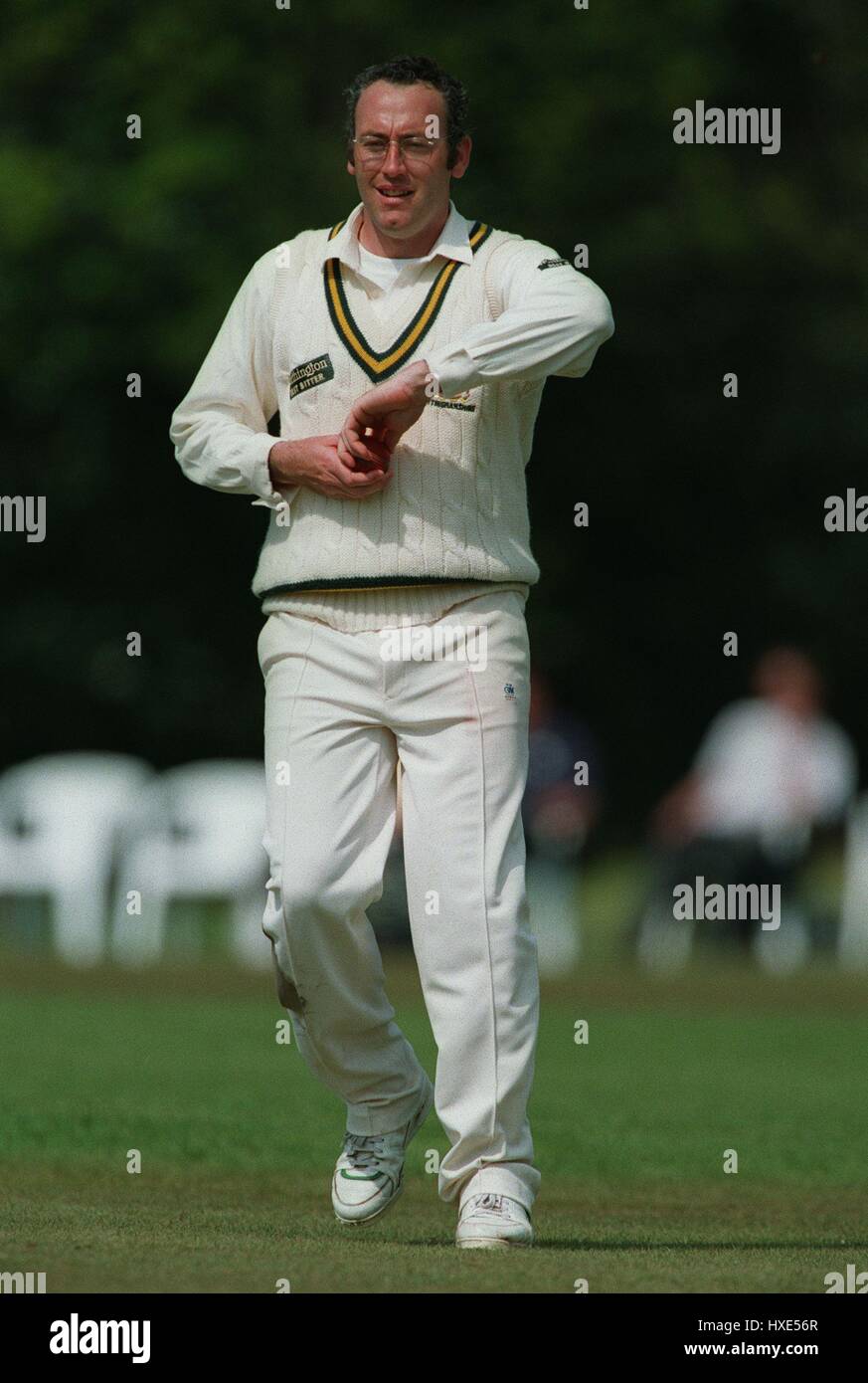 ANDY AFFORD NOTTINGHAMSHIRE CCC 01 May 1995 Stock Photo - Alamy