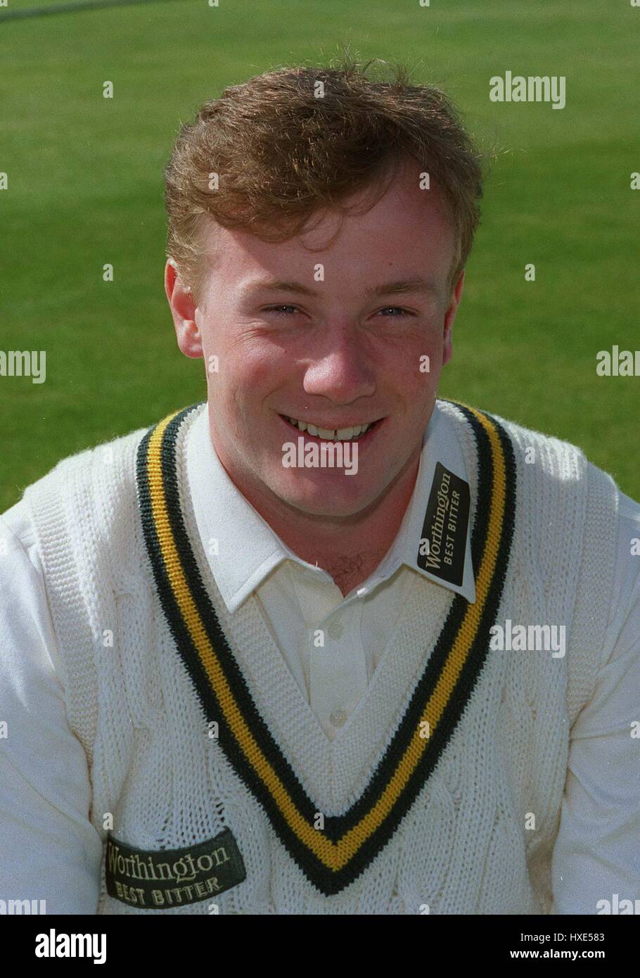 BOBBY CHAPMAN NOTTINGHAMSHIRE CCC 12 April 1995 Stock Photo - Alamy
