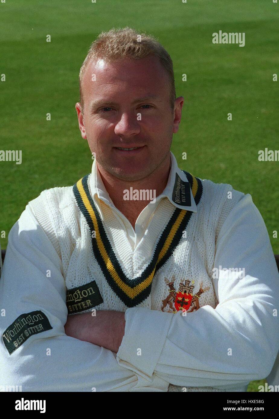 ANDY PICK NOTTINGHAMSHIRE CCC 12 April 1995 Stock Photo - Alamy