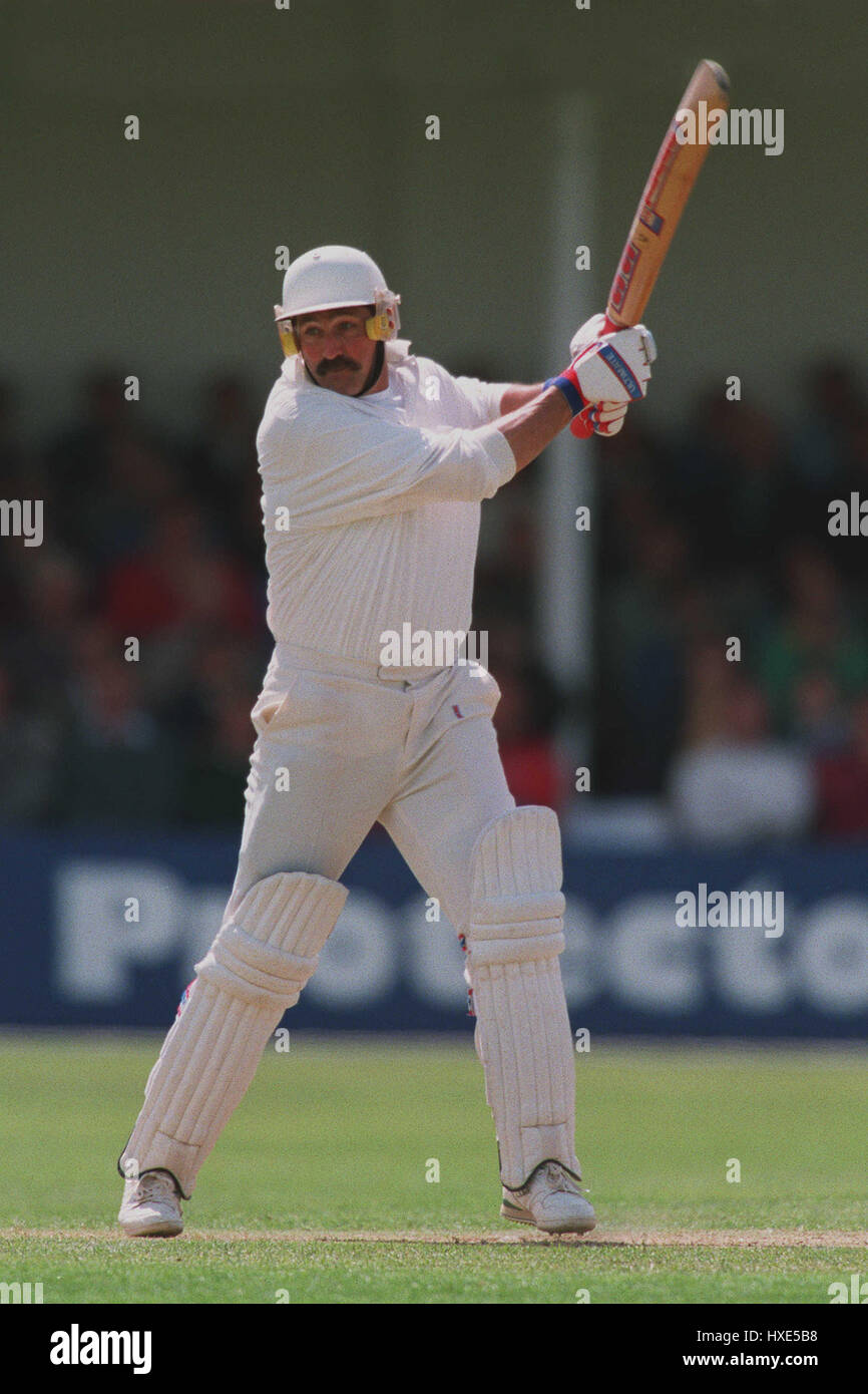 Graham gooch hi-res stock photography and images - Alamy