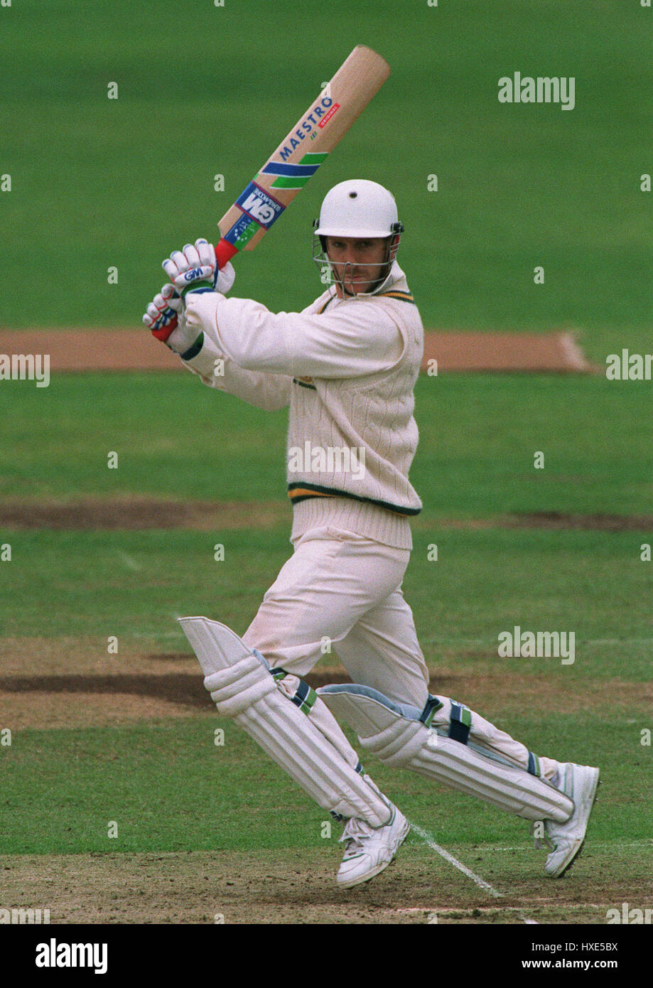 PAUL POLLARD NOTTINGHAMSHIRE CCC 25 May 1994 Stock Photo - Alamy