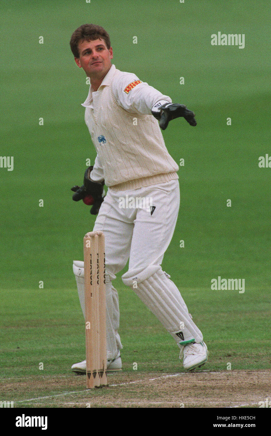 STEVEN RHODES ENGLAND & WORCESTERSHIRE CCC 20 May 1994 Stock Photo - Alamy